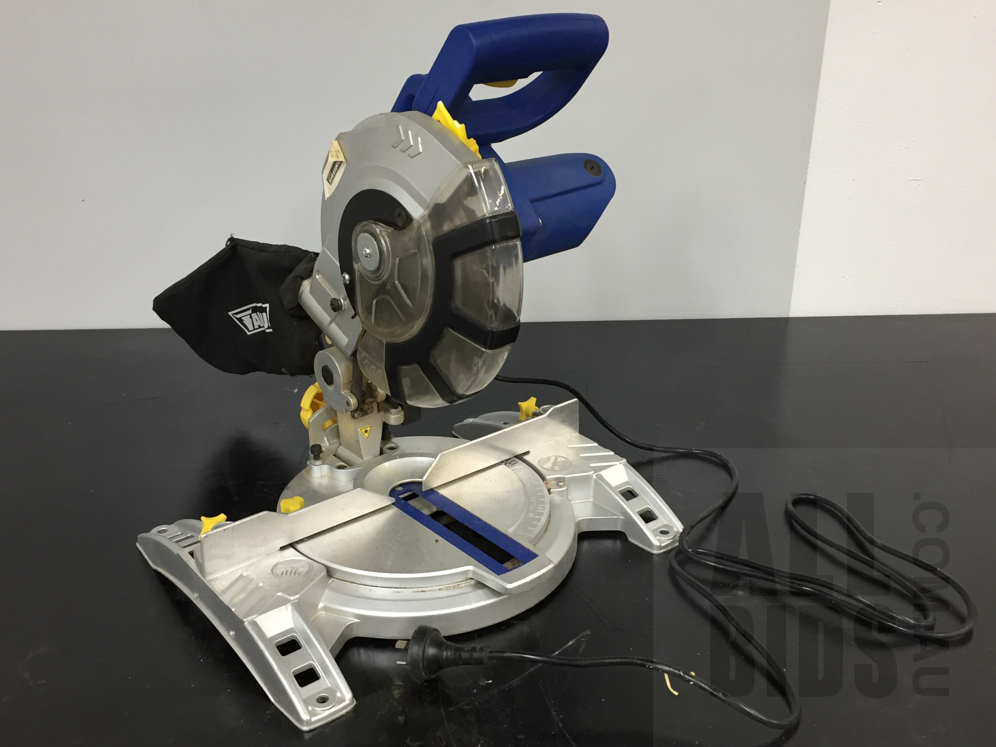 Taurus drop saw store