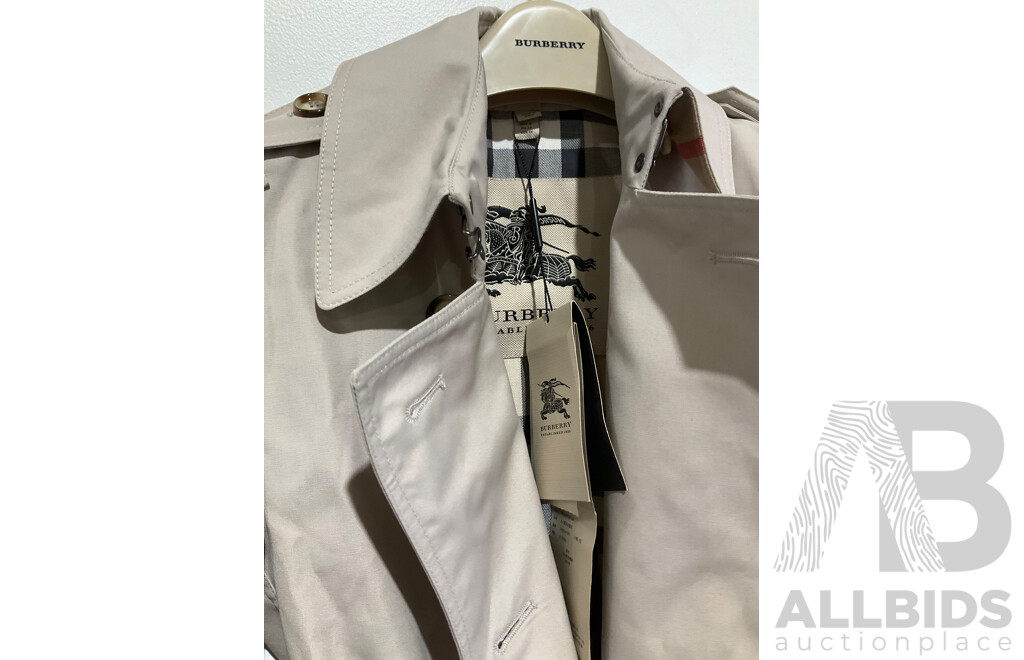 Burberry marystow store