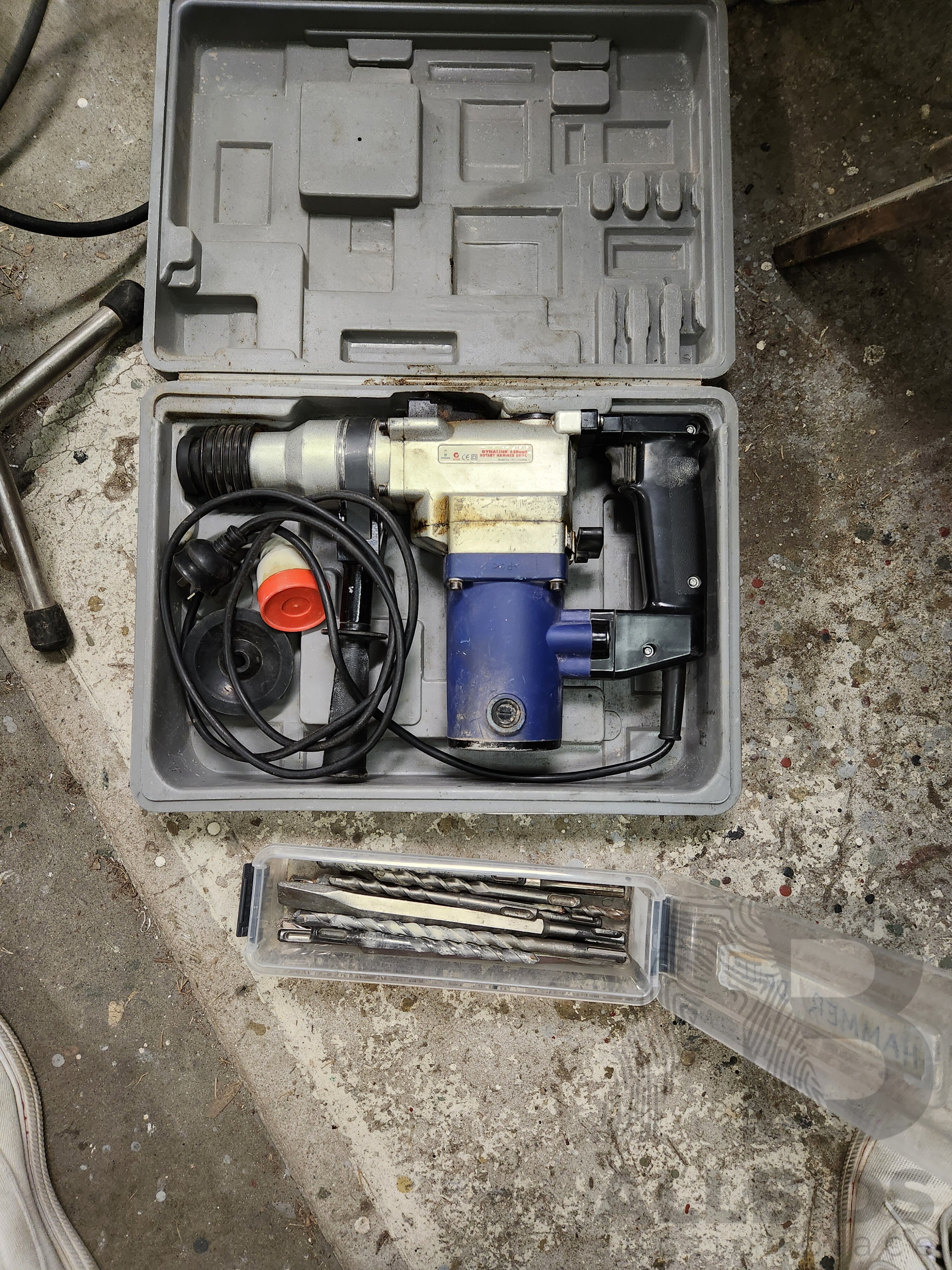 Dynalink 620 Watt Rotary Hammer Lot 1529057 ALLBIDS
