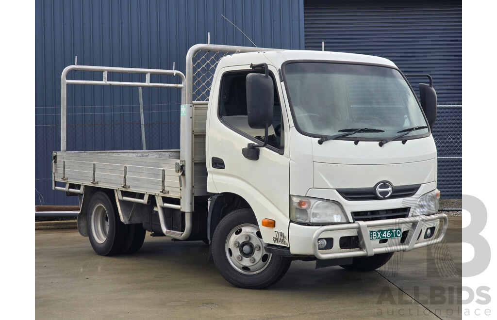 10/2013 Hino 300 Series 616 Series - Lot 1540571 | CARBIDS