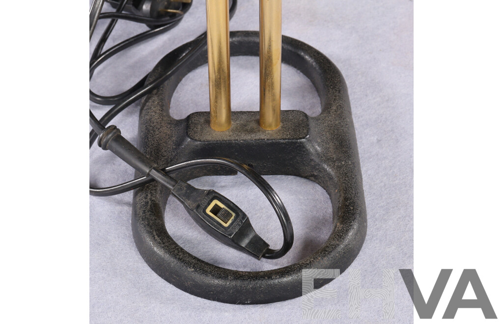 Retro Adjustable Heavy Cast Iron - Lot 1623726 | EHVA